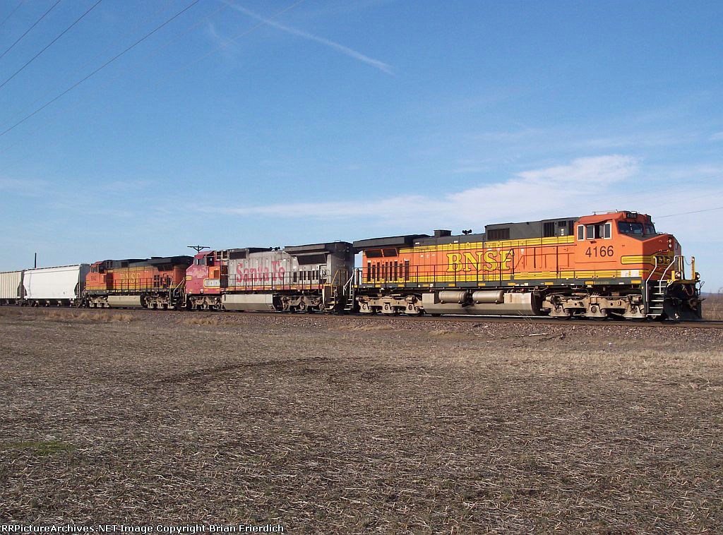 BNSF 4166 BNSF 923 BNSF 5042